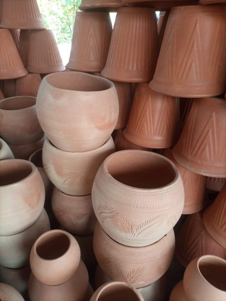 19 inch Round clay pots – Pak Plants